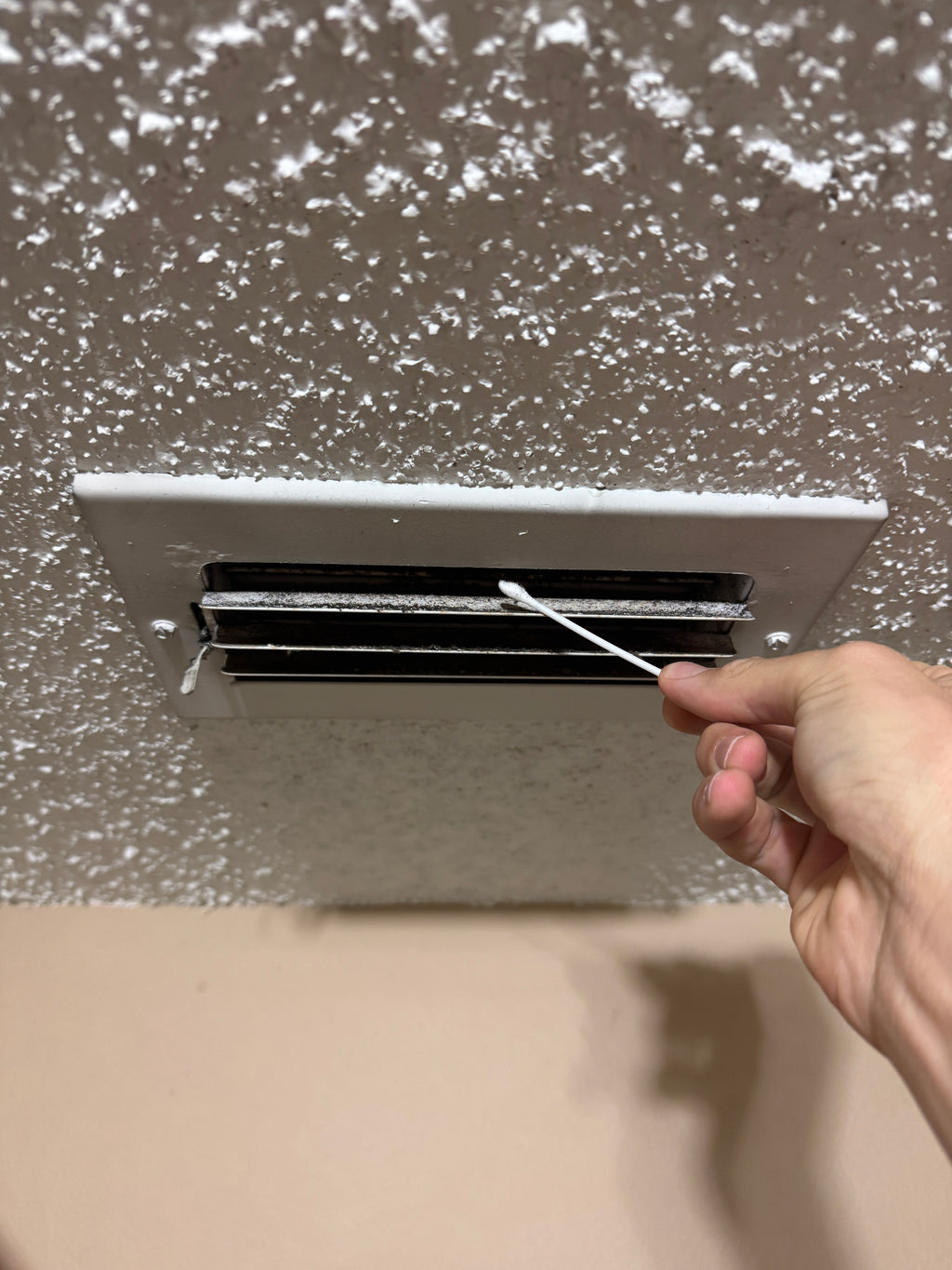 DIY Mold Test – Easy Scotch Tape & Q-Tip Sampling | MycoTest